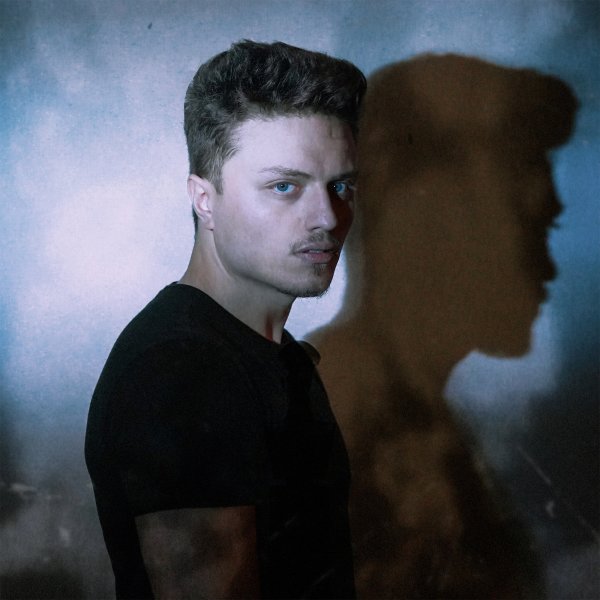 Do I look like an Iranian ? : r/iran