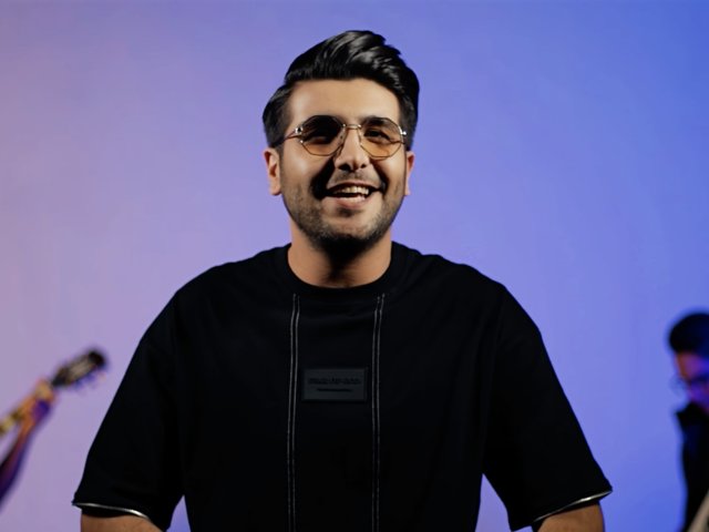 Ali Fakhri - 'Entekhab Ba Khodete' Video - RadioJavan.com