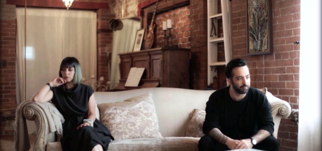 Gharibeh Music Video by Nima & Sara on Radio Javan