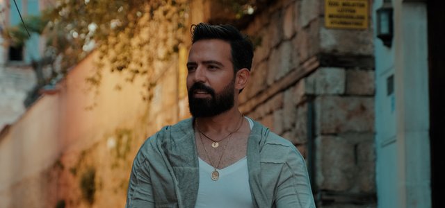 Boro Biya - Music Video by Edvin