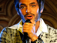 Kalagh Par Music Video by Eraniz on Radio Javan