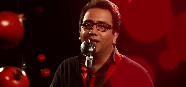 Yaldaye In Khoone Music Video by Masoud Emami on Radio Javan