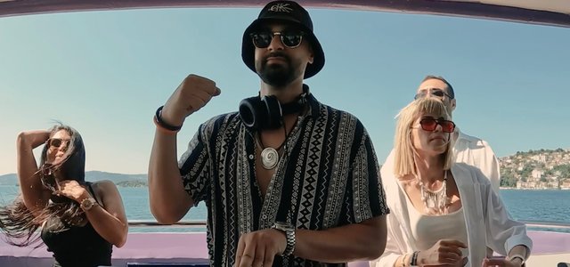 Flybeat (Episode 6) Music Video by DJ Mani TK on Radio Javan