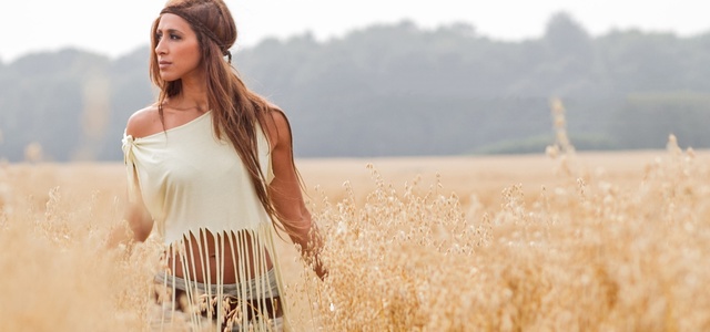 ماهان معین من با تو - Man Ba To Music Video by Mahan Moin on Radio Javan