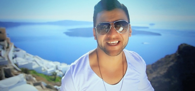 Khanoomi Music Video by Valy on Radio Javan