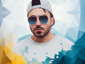 Coming Soon Hamed Fard's New Track "Shabe Jomeh" - RadioJavan.com